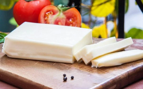 Mozzarella Cheese Block Pizza 4P's (200g) - ByNature